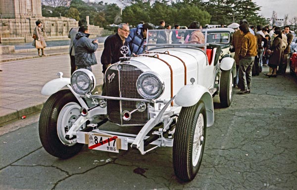 M-BASE エムベース ｜ 街角のクルマたちAtoZ